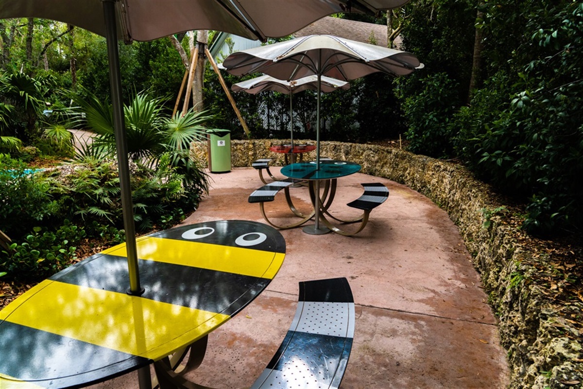 Picnic Tables Pinecrest Gardens